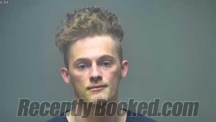 Recent Booking / Mugshot for MATTHEW HECKER HUGHES in Isabella County ...