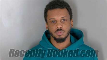 Recent Booking / Mugshot for DAVID MALIK ROBERTS in Macomb County, Michigan