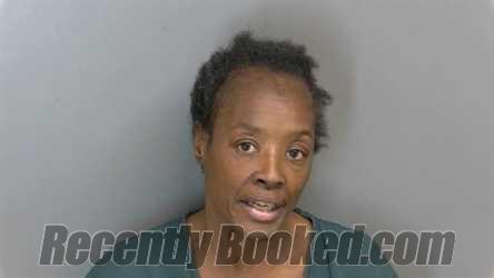 Recent Booking / Mugshot for ELONDA BURNETT in Macomb County, Michigan