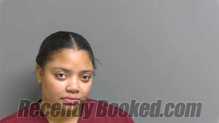 Recent Booking / Mugshot for QUANAISHA SHAWNISE ALLISON in Macomb ...