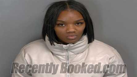 Recent Booking / Mugshot for SHARDA MAXINE SMITH in Macomb County, Michigan