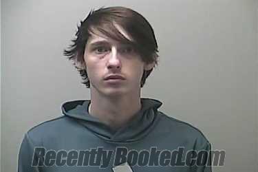 Recent Booking / Mugshot for GABRIEL TRENT REDMOND in Midland County ...