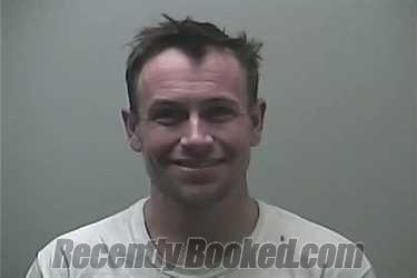 Recent Booking / Mugshot for LOGAN TODD DEXTER in Midland County, Michigan