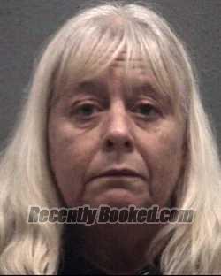 Recent Booking / Mugshot for ANGELA MARIE CREWS in Muskegon County ...