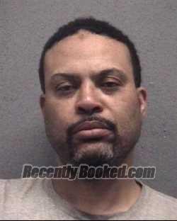 Recent Booking / Mugshot for BRENTON CARVELLE MARTIN in Muskegon County ...