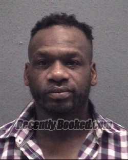 Recent Booking / Mugshot for DEZWAAN SHERELL JONES in Muskegon County ...