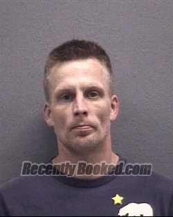 Recent Booking / Mugshot for GREGORY MERLE FELT in Muskegon County ...
