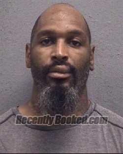 Recent Booking / Mugshot for ROBERT DEONTE-DESHON REED in Muskegon ...