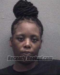 Recent Booking / Mugshot for SHARDE MONTRESE PETTY in Muskegon County ...