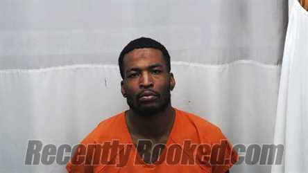 Recent Booking / Mugshot for XAVIER DEVONTE JERMAINE SINGLETARY in ...