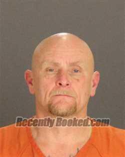 Recent Booking / Mugshot for ROYCE WAYNE LANDRY in St Clair County ...