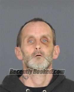 Recent Booking / Mugshot for JESSE JAMES SHARROW in St Clair County ...