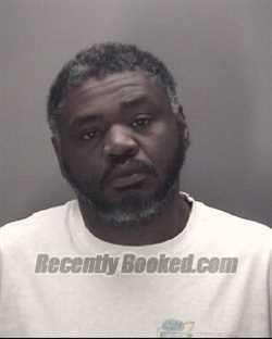 Recent Booking / Mugshot for DONTRELL RONNIE MUNN in Robeson County ...