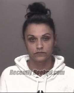 Recent Booking / Mugshot for NIKKI RENEE CHAVIS in Robeson County ...