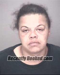 Recent Booking / Mugshot for LASHANDA NICOLE OXENDINE in Robeson County ...