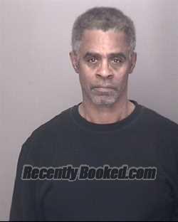 Recent Booking / Mugshot for RODNEY D. HENDERSON in Robeson County ...