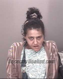 Recent Booking / Mugshot for CRYSTAL LYNN LOCKLEAR in Robeson County ...