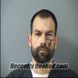 Recent Booking / Mugshot for FOX JAMES BELLANGER in Benton County ...