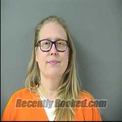 Recent Booking / Mugshot for SARAH ELISE GROSLAND in Benton County ...