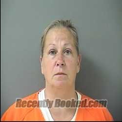 Recent Booking / Mugshot for MICHELE MARIE BEEHLER in Benton County ...
