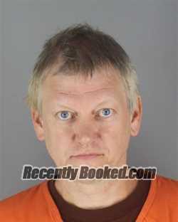 Recent Booking / Mugshot for SHAWN MICHAEL SIWEK in Hennepin County ...