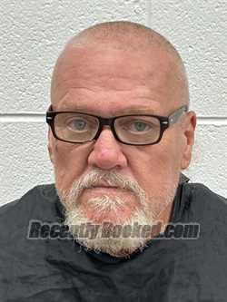 Recent Booking / Mugshot for ROGER DEAN QUEEN in Rutherford County ...