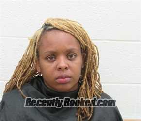 Recent Booking / Mugshot for NEVAEH DENISE STAPLES in Rutherford County ...