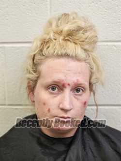 Recent Booking / Mugshot for DESTINY RENEE LOVEJOY in Rutherford County ...
