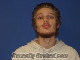 Recent Booking / Mugshot for Zachary Wayne Avery in Sampson County ...