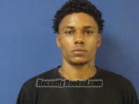 Recent Booking / Mugshot for Keyonis Dinieke Johnson in Sampson County ...