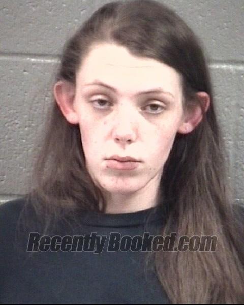 Recent Booking / Mugshot for JORDAN NICOLE MASKE in Stanly County ...