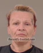 Recent Booking / Mugshot for Samantha Marie Zelinski in Scott County ...