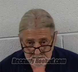 Recent Booking / Mugshot for THOMAS DARRELL EASTER in Surry County ...