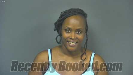 Recent Booking / Mugshot for BIANCA ANNETTE FRAZIER in DeSoto County ...