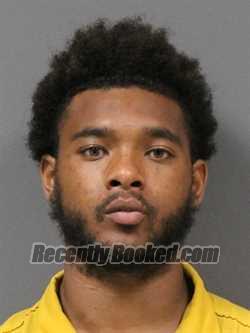 Recent Booking / Mugshot for DAVIN KESHAUN MARTIN in DeSoto County ...