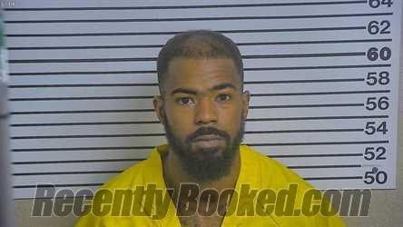 Recent Booking / Mugshot for Jevonta Whigham in Forrest County, Mississippi