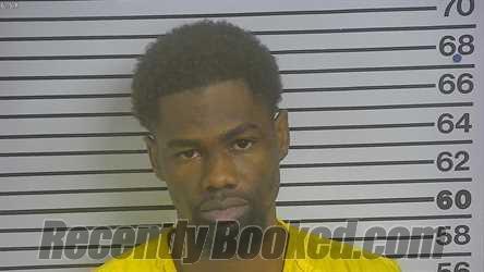 Recent Booking / Mugshot for Marcus Clark in Forrest County, Mississippi