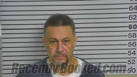 Recent Booking / Mugshot for MICHAEL SHANNON WHITE in Forrest County ...