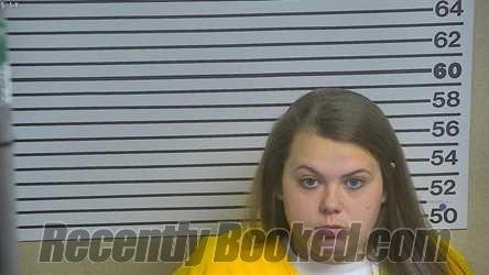 Recent Booking / Mugshot for Shana M Kemp in Forrest County, Mississippi