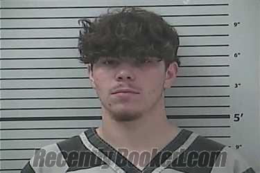 Recent Booking / Mugshot for CHANDLER DANIEL LADNER in Hancock County ...