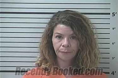 Recent Booking / Mugshot for EMBER ELAINE MAXWELL in Hancock County ...