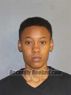 Recent Booking / Mugshot for KYRA DANIELLE TAYLOR in Hinds County ...