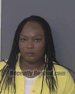 Recent Booking / Mugshot for SHAREKA MARIE QUATTLEBAUM in Union County ...