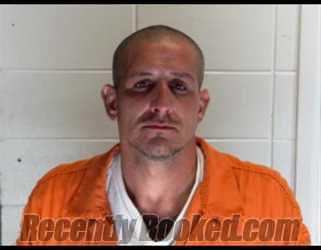 Recent Booking / Mugshot for CALEB LEE GOSSETT in Lowndes County ...