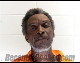 Recent Booking / Mugshot for RONNIE LEWIS MIXON in Lowndes County ...