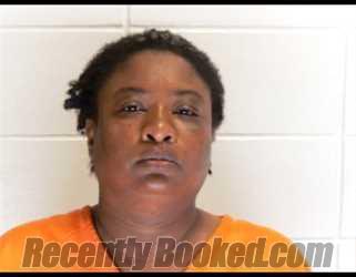 Recent Booking / Mugshot for RAVEN LATRICE FRAZIER in Lowndes County ...