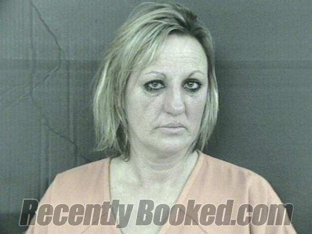 Recent Booking / Mugshot for ASHLEY REBECCA SAXTON in Madison County ...