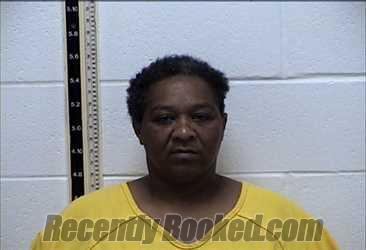 Recent Booking / Mugshot for LUTRICIA MICHELLE PITTMAN in Pearl River ...