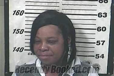 Recent Booking / Mugshot for TAWANDA LATRICE KENNEDY in Perry County ...