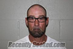 Recent Booking / Mugshot for TRAVIS L WILLIAMS in Benton County, Missouri